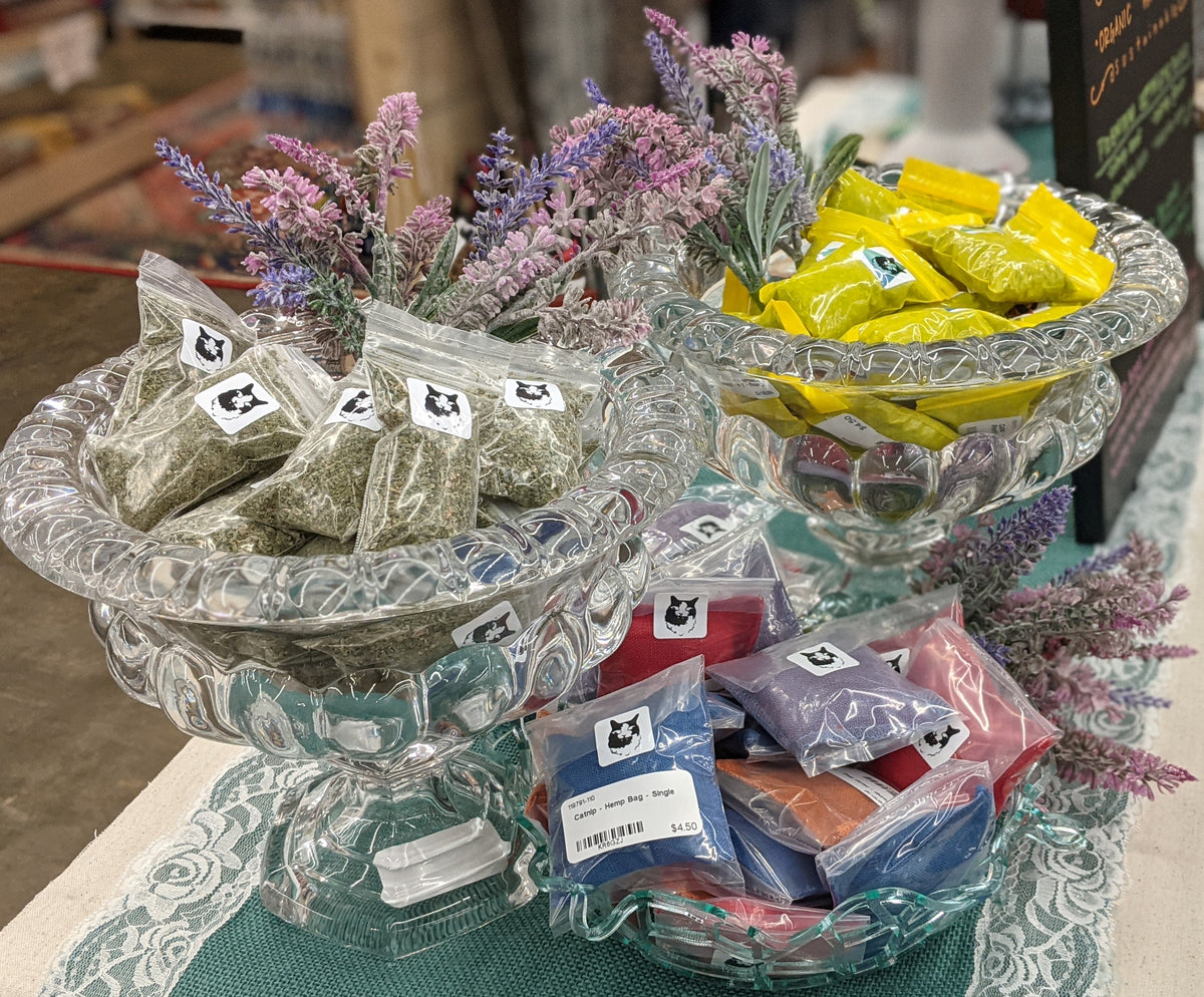 Catnip – Bitey Cat Customs